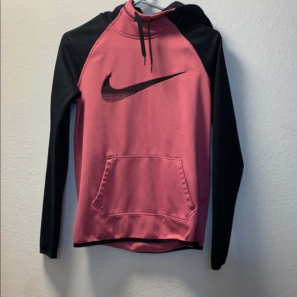 Nike | Tops | Nike Thermal Fit Hoodie | Poshmark